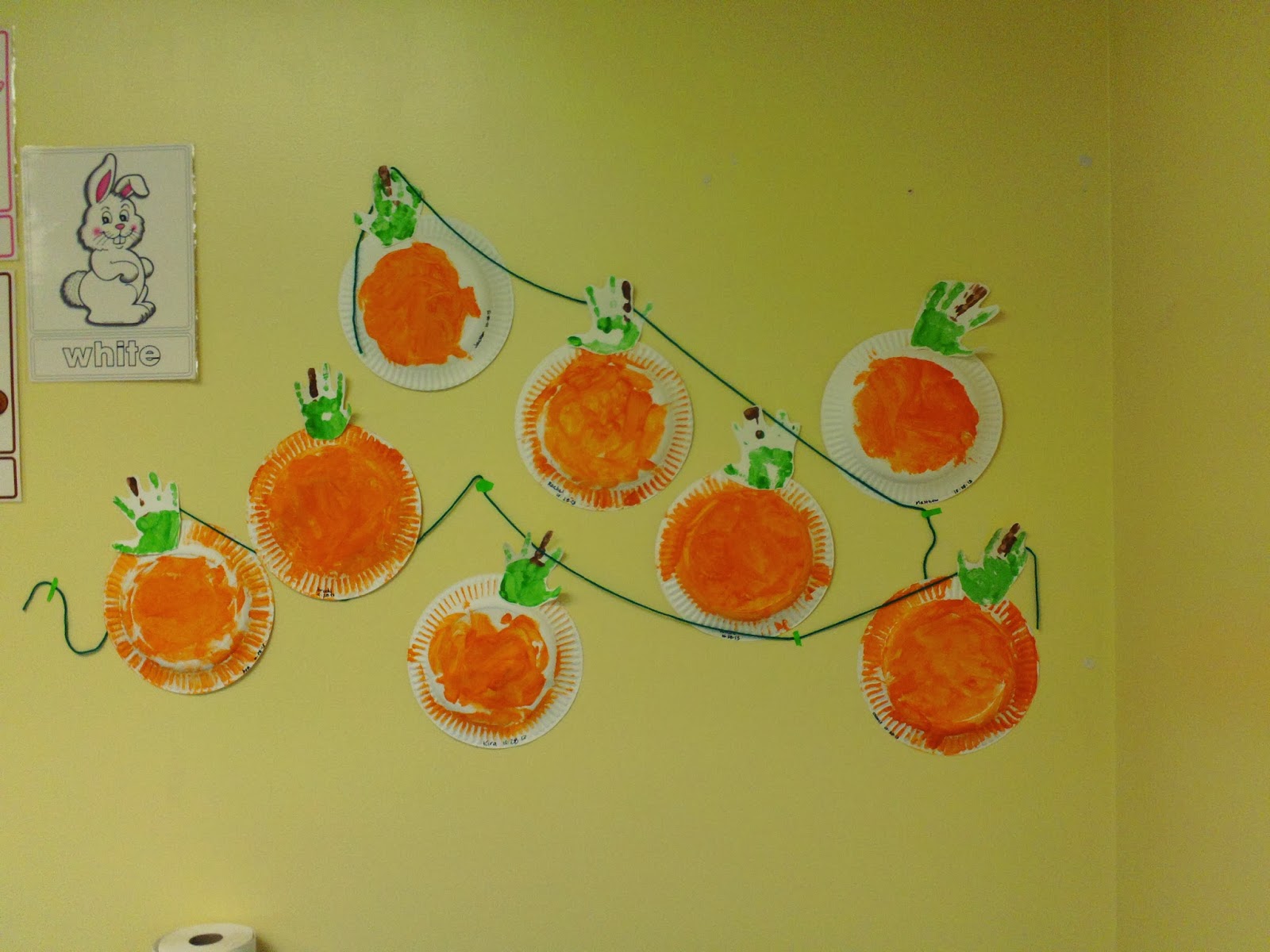 Beautiful Chaos: Preschool: Handprint Pumpkin Patch