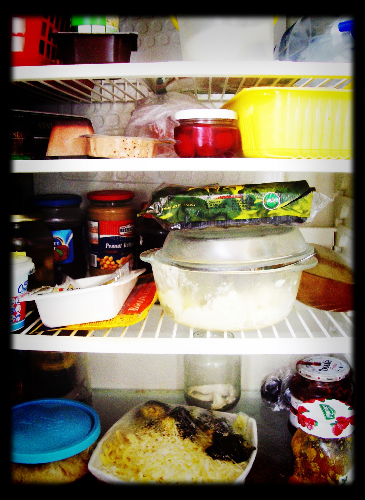 365 Mas Uno: Day 13 Inside my fridge