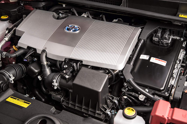 Novo Toyota Prius 2017 chega ao Brasil: fotos e consumo