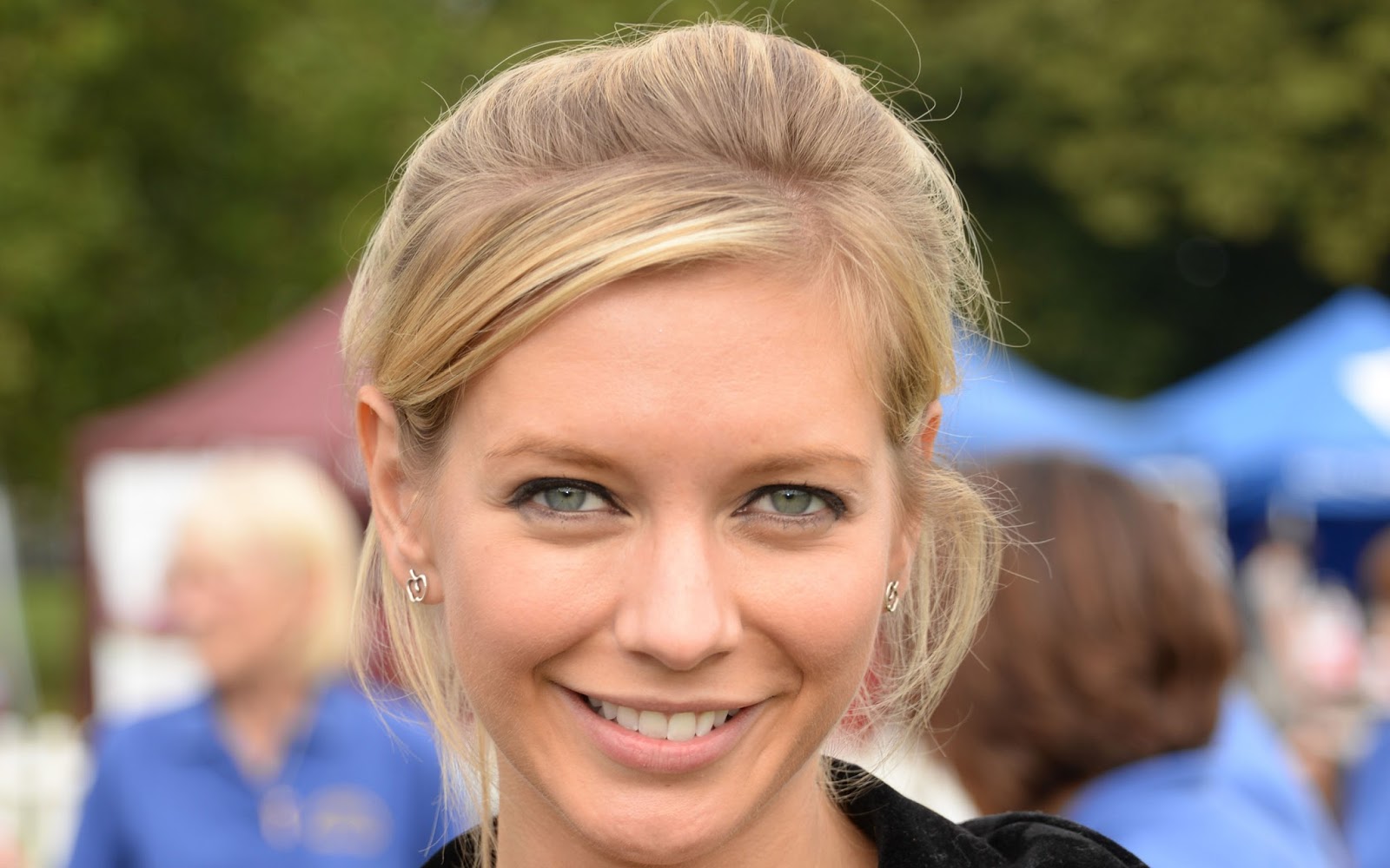 Just Plain Hot: Rachel Riley