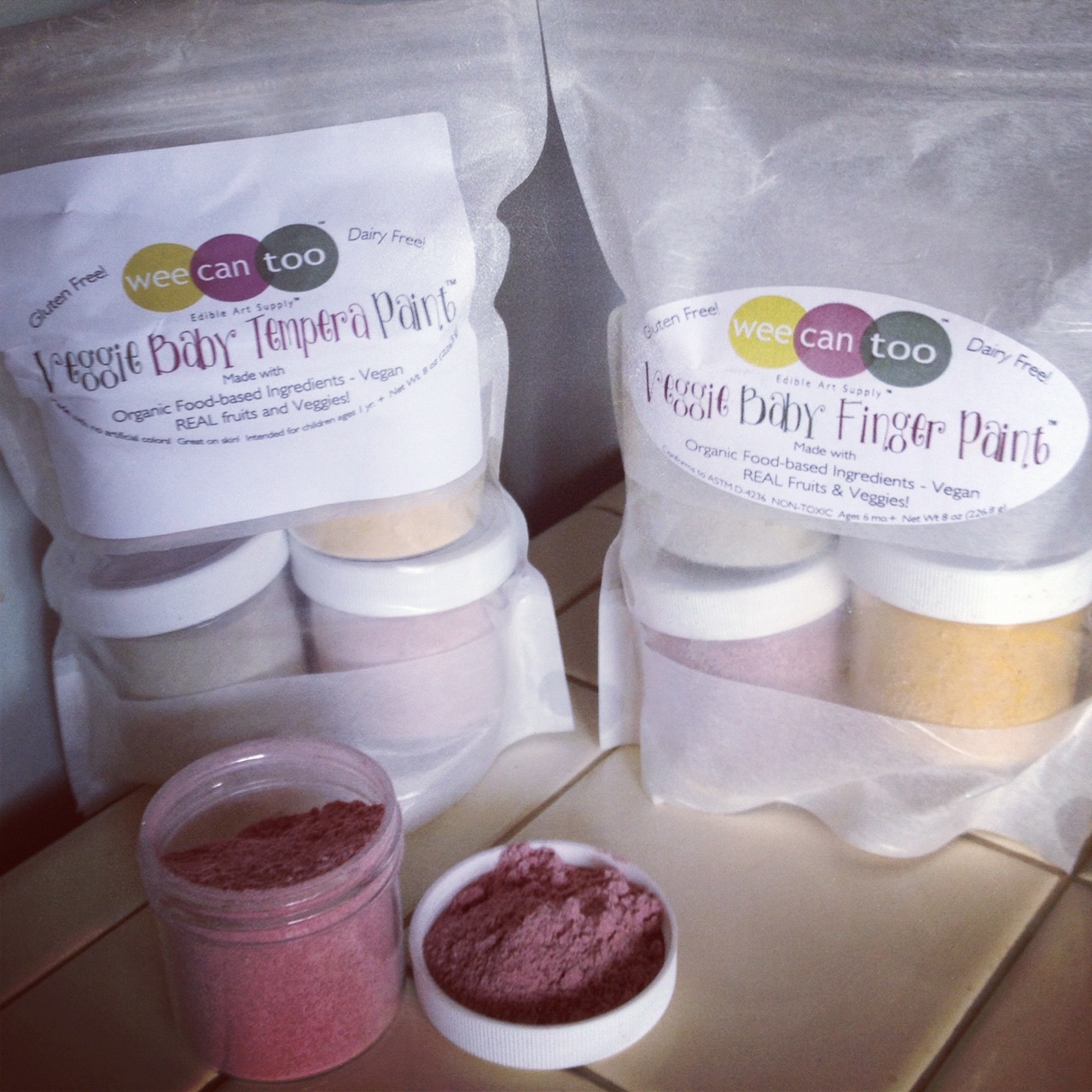 cute and peculiar: Have your paint and eat it too *Wee Can Too**