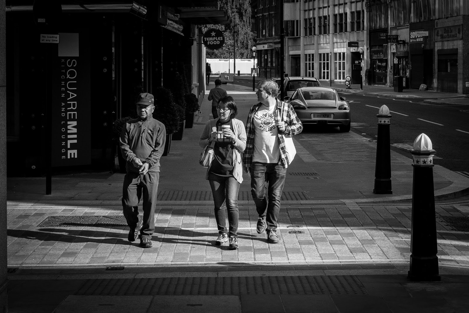 Ben's Photo Blog: Street Photography; Walking where the light is
