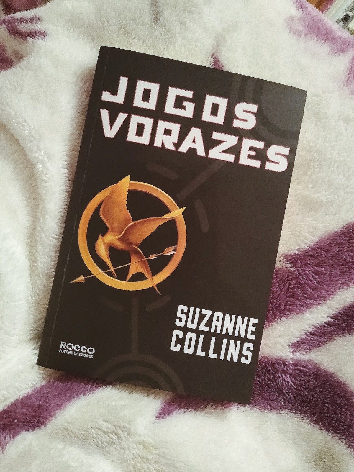 Resenha: "Jogos Vorazes" de Suzanne Collins