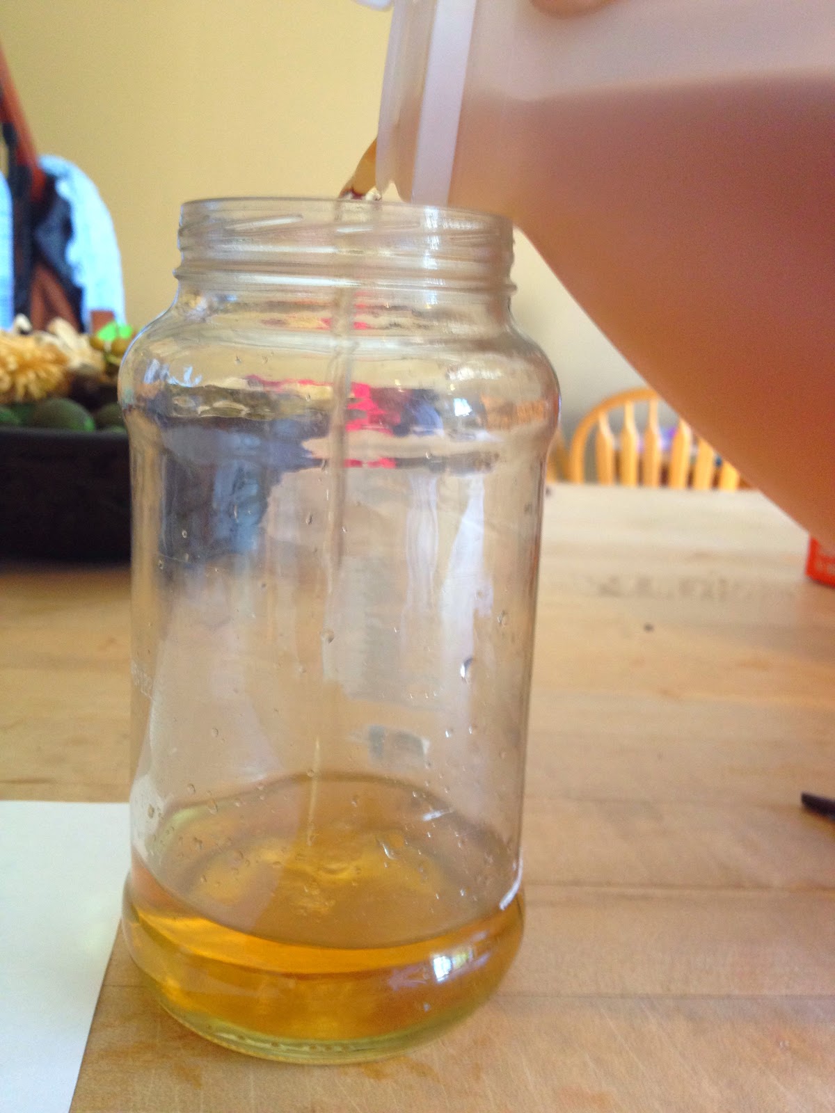 Mama Frenchy: the fruit fly trap: perfected.