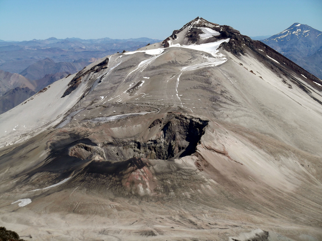 Cerro Azul (Chile) - Volcanian