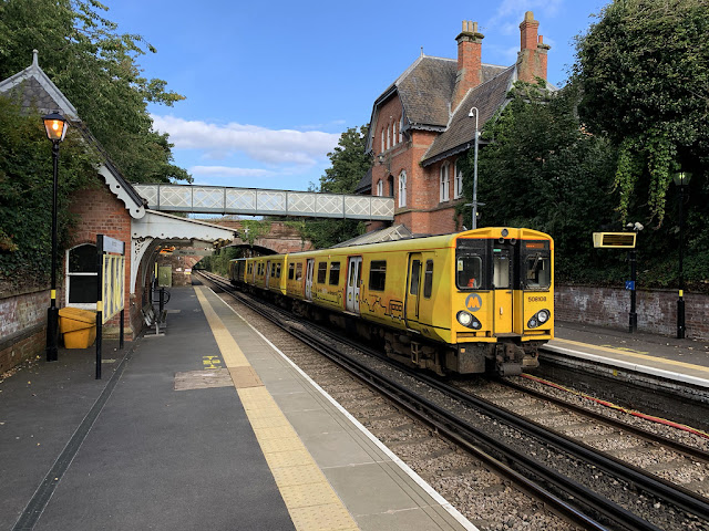 British Diesels and Electrics: Class 508 (BREL York Suburban Services 3 ...