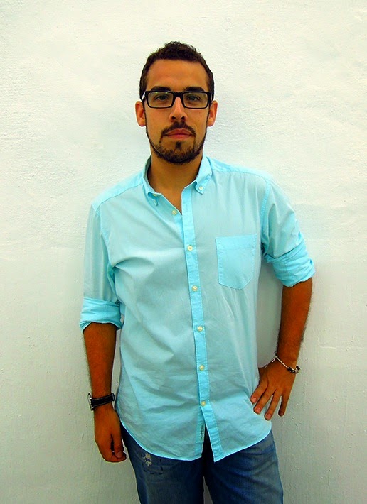 Noche en Blanco de Granada. : LA POESÍA DE F. DAVID RUIZ EN LA NOCHE EN BLANCO DE GRANADA