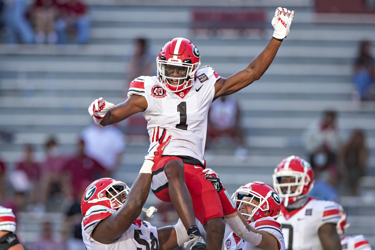 4 Main Hacks for Student Athletes to Succeed | FootBasket