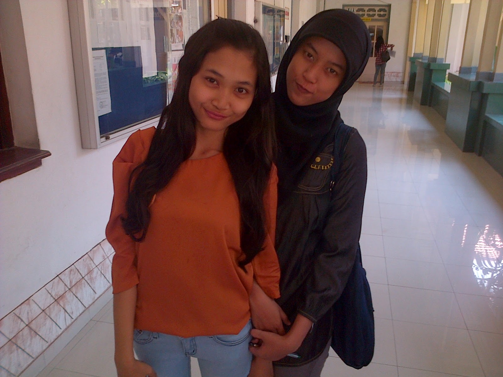 alveolar2012: Angelina Putri Lestari alveolar2012: Angelina Putri Lestari