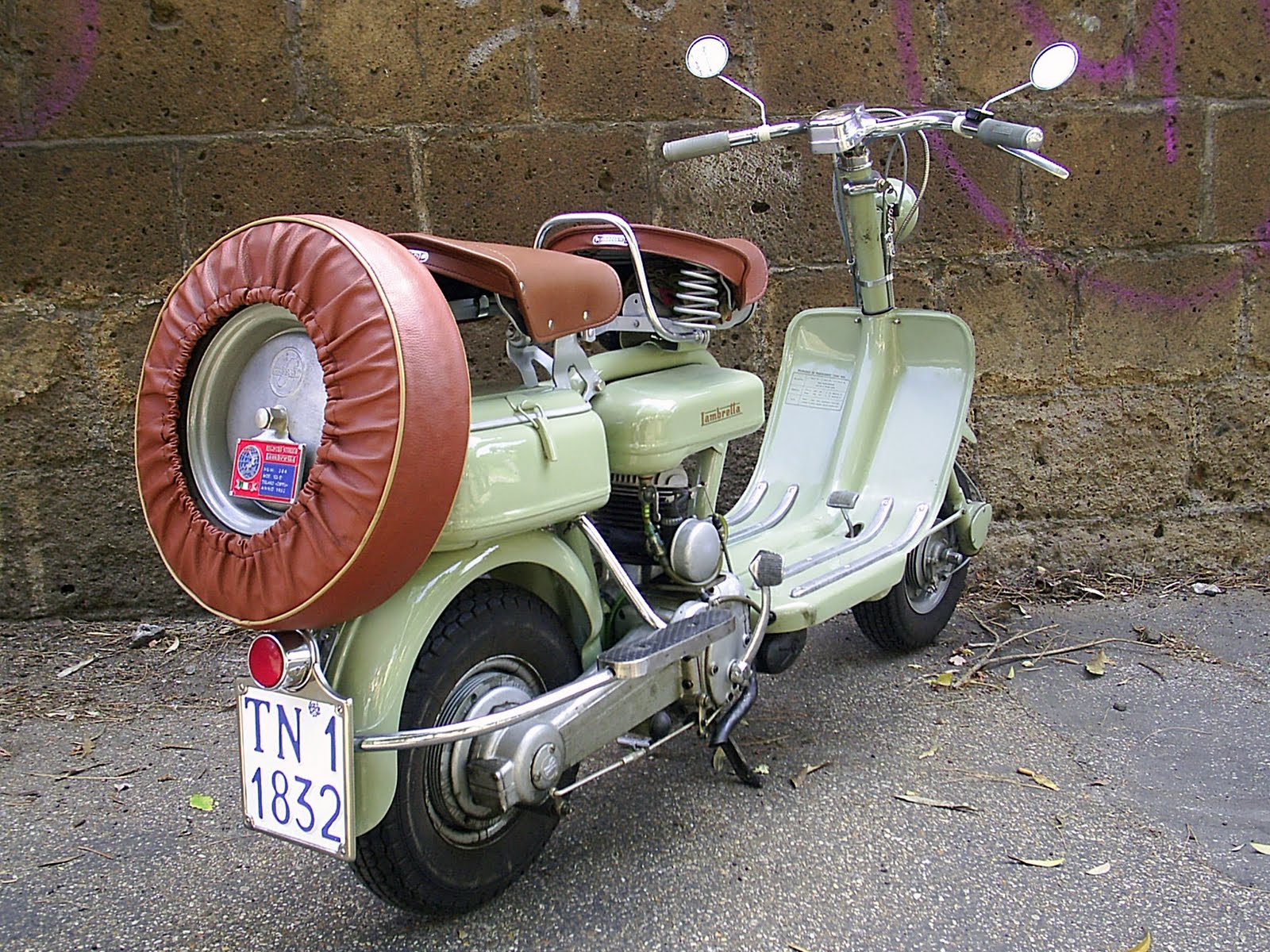 Model D ~ Vespa Scooters