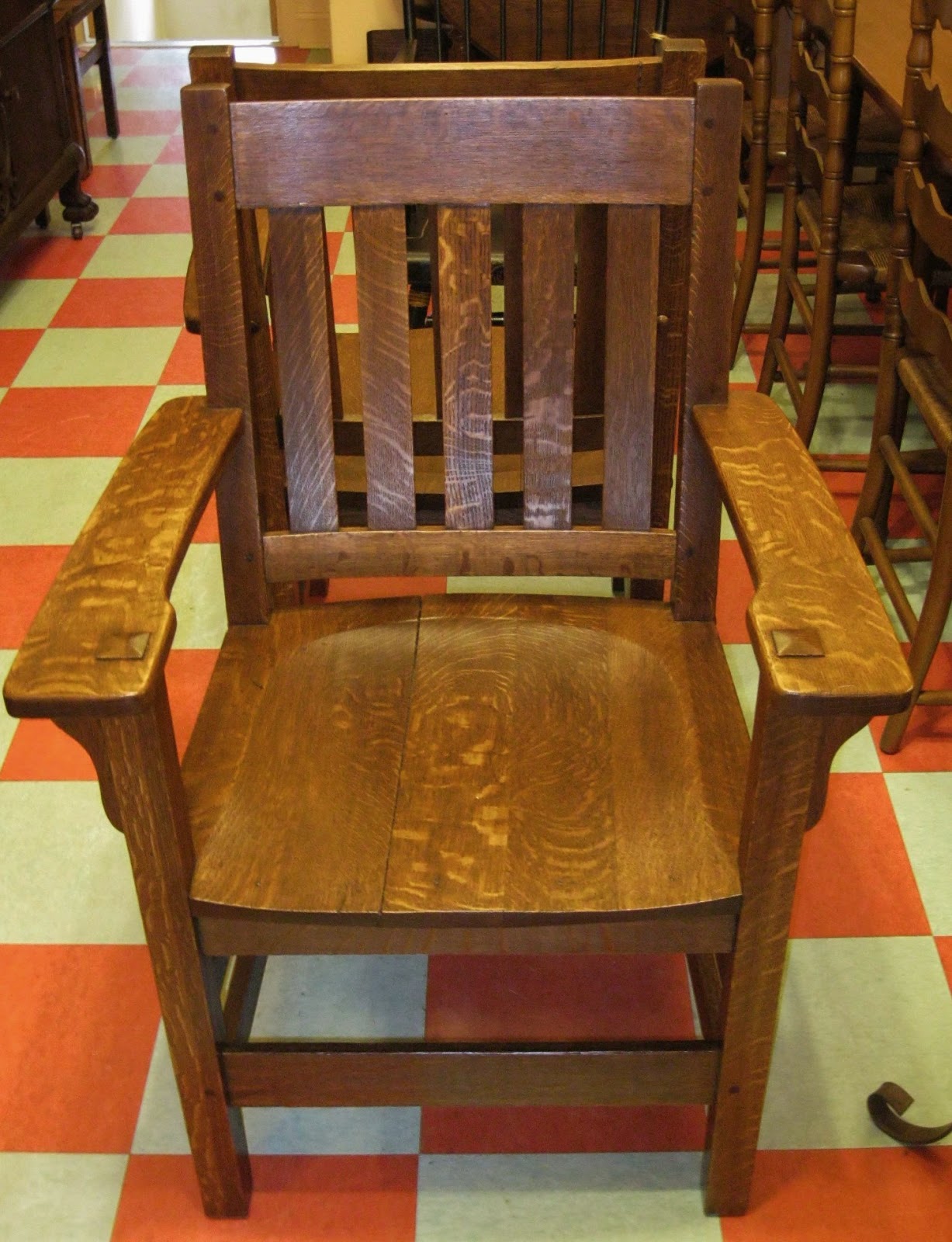 Redeux Vintage Furniture: Mission Style