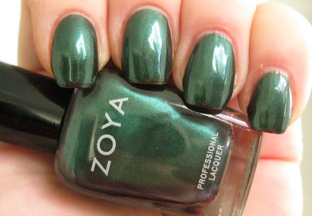 Lacquer Slacker Liz: A Bevy of Zoya Swatches (picture heavy)