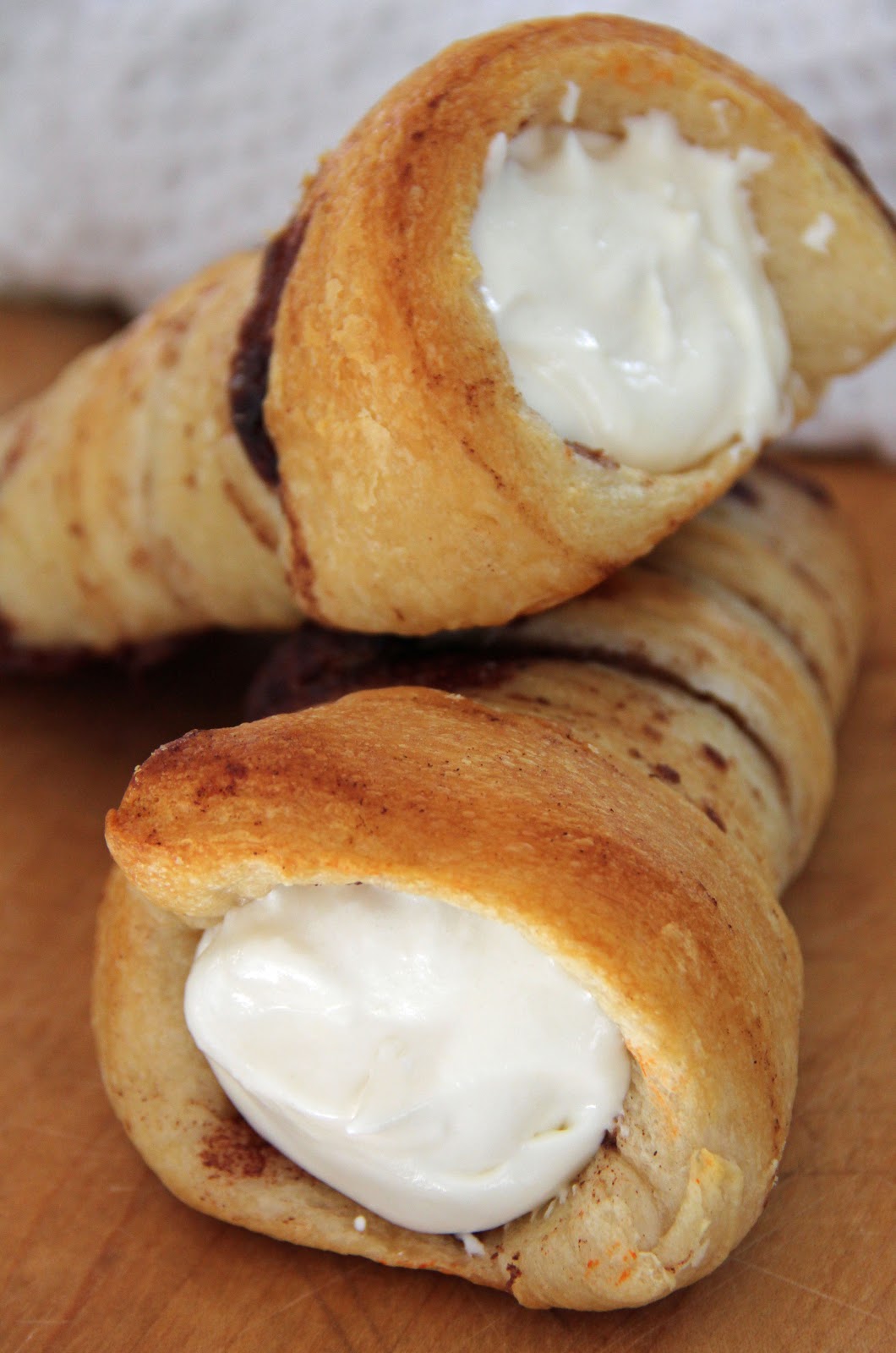 Jo and Sue: Cinnamon Bun Cone Filled With Cheesecake