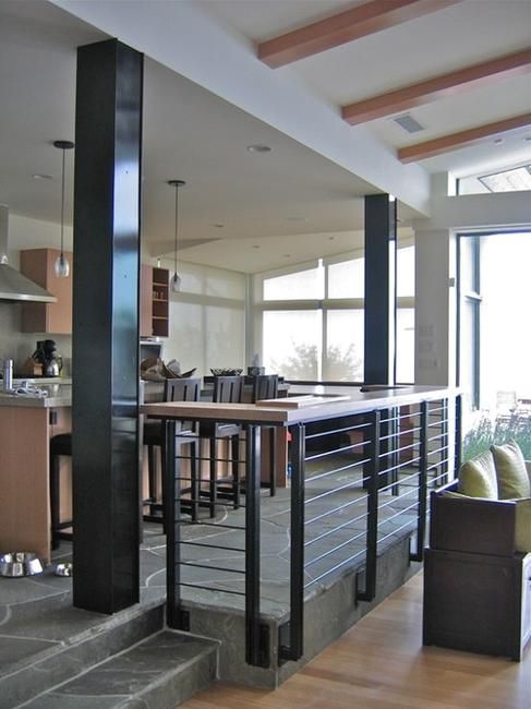 30 Ide Cerdas Desain Tiang Rumah Multifungsi, Praktis dan Modis ...