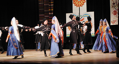 FolkCostume&Embroidery: Costume of the Caucasian Region