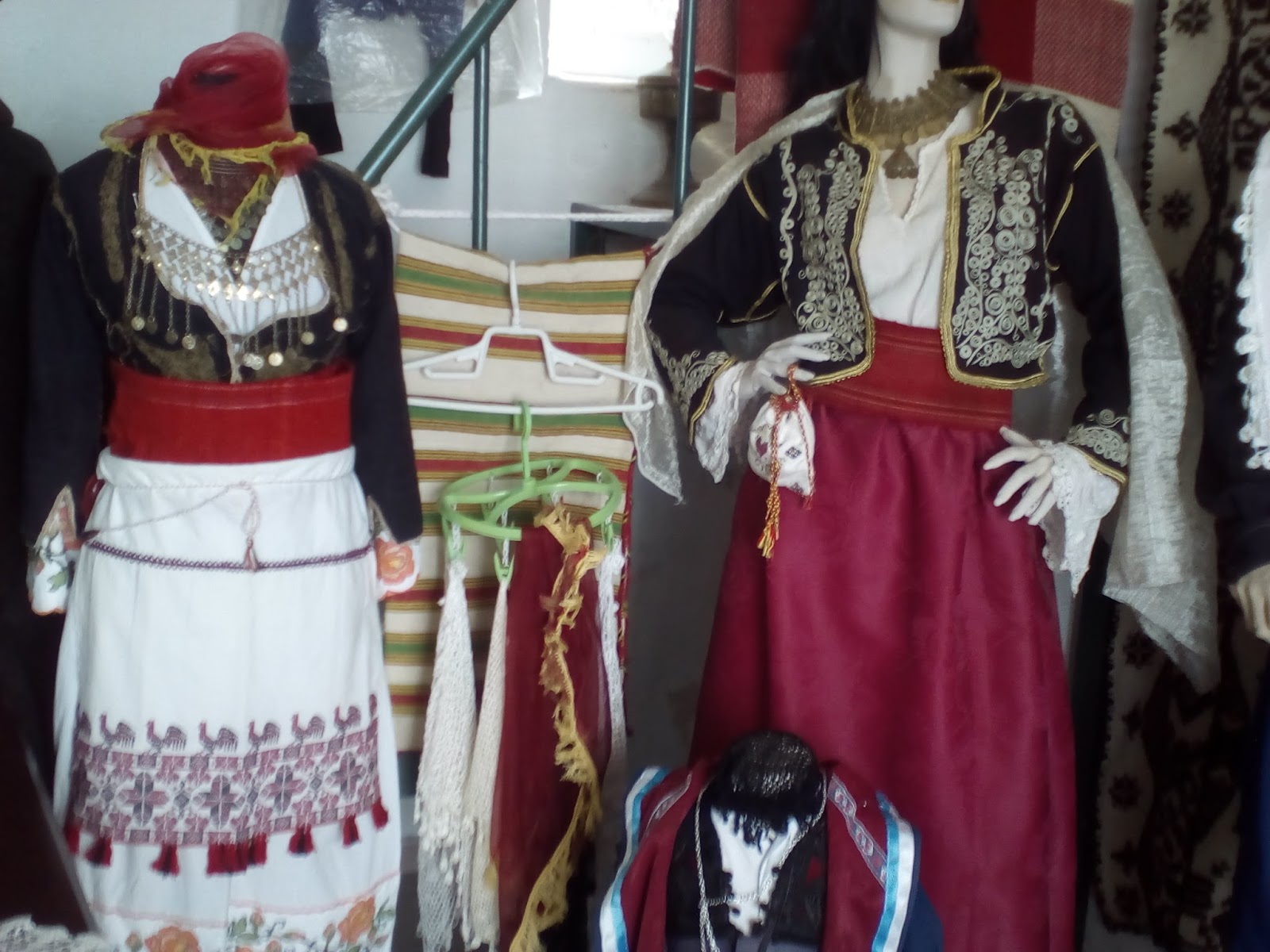 ΠΑΡΑΔΟΣΙΑΚΕΣ ΦΟΡΕΣΙΕΣ ΚΡΗΤΗΣ : Παραδοσιακές Στολές ΑΝΩΓΕΙΑ ΡΕΘΥΜΝΟ ΚΡΗΤΗΣ