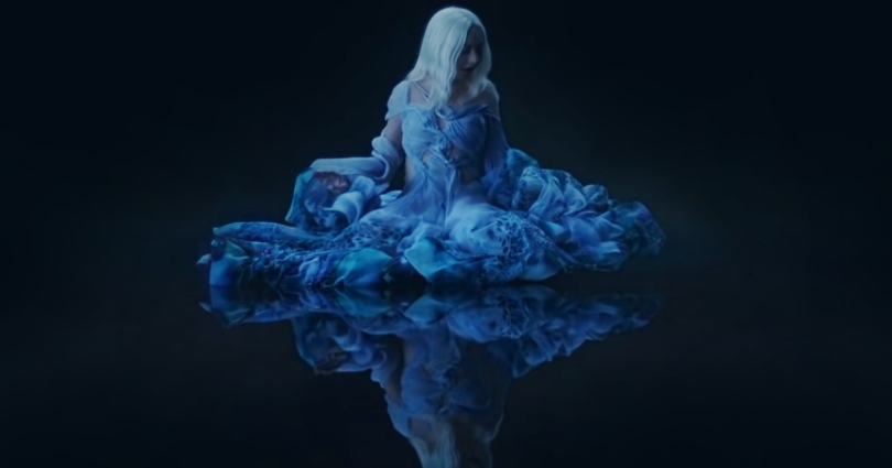 Music video: Christina Aguilera releases a new version of "Reflection ...