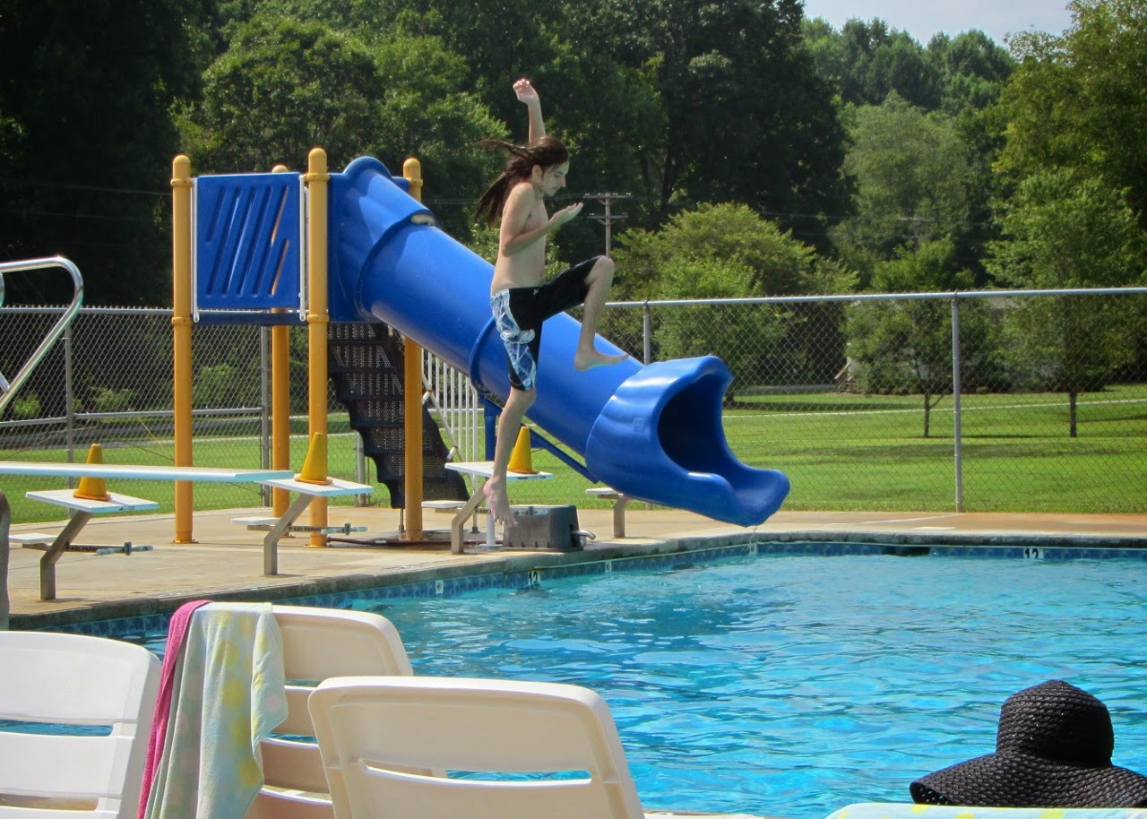 The Accidental Blogger: Pool Day!