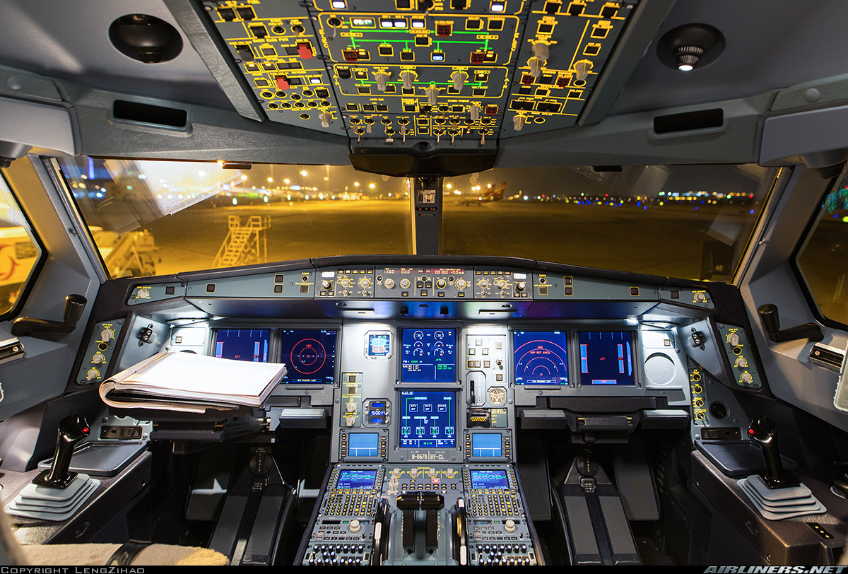 Kita Indonesia: Beberapa Perbedaan Umum Pesawat Boeing dan Airbus