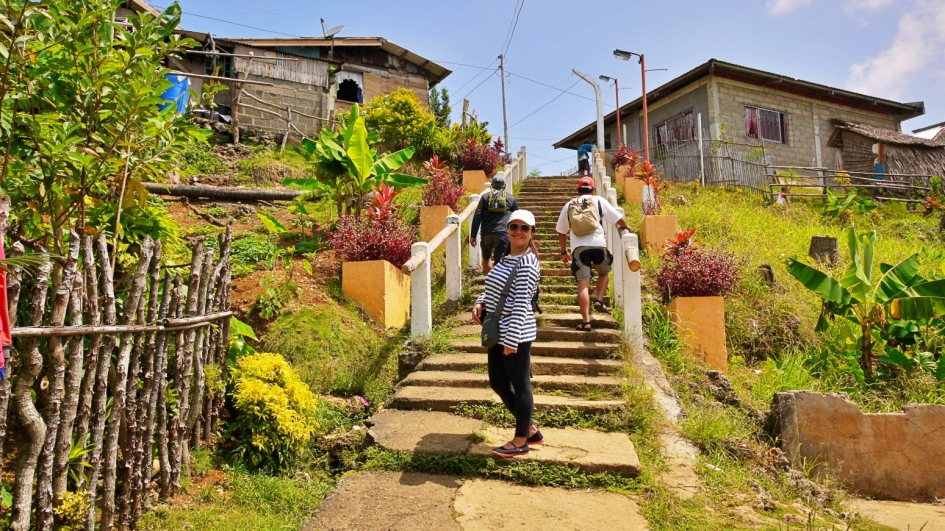 LakbayLoyd: LakbayLoyd Lighthouse Series 21: EL FARO DE ISLA BATAG ...