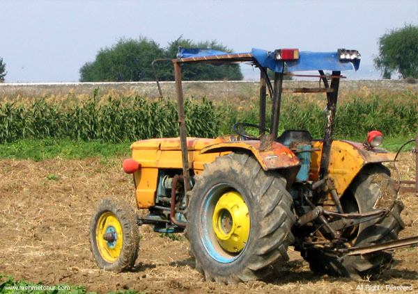 Jenis-Jenis Traktor, Cara Pengoperasian Dan Perawatannya - TEKNIK ...