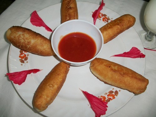 Fried Bread Roll Stuffed with Sweet Corn Filling - Yummy Tummy