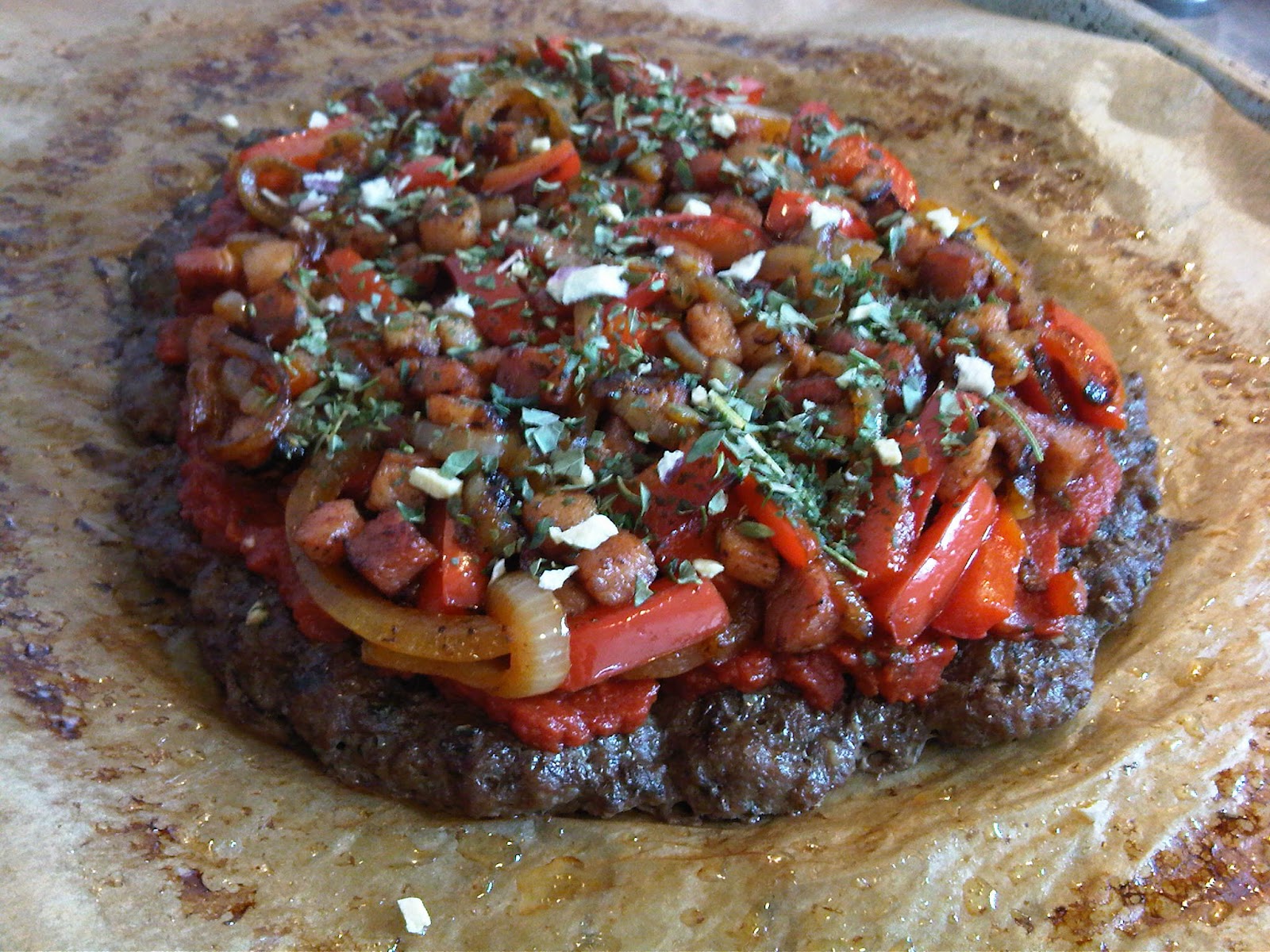 Paleo Foodie: Meatza!