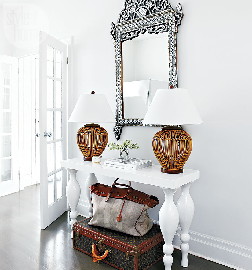 Stage an entrance that impresses homebuyers | DIY Home Staging Tips