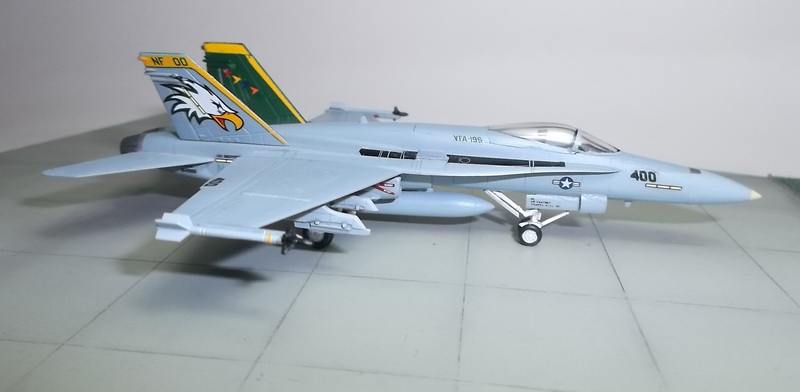 Thailandscale144: F/A-18C US.NAVY "CHIPPY HO!!!" VFA-195 '97