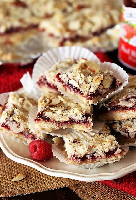 Raspberry-Almond Bars | The Kitchen is My Playground