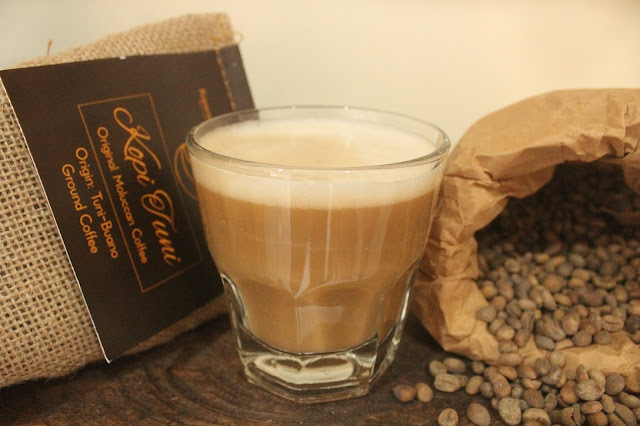 Kopi Tuni Eksis di Athena - tahuribabunyi