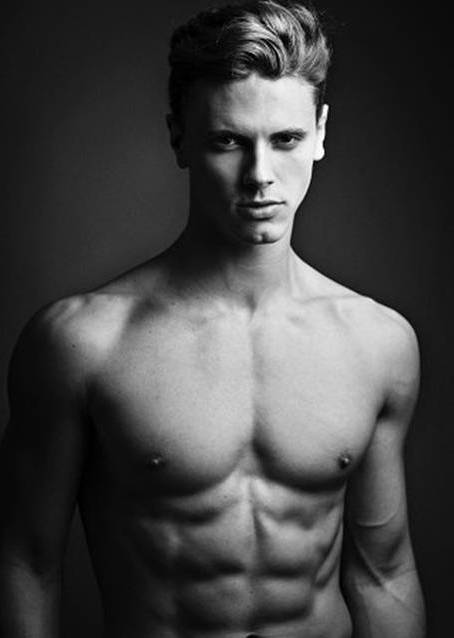 Hunksinswimsuits: American model's hot abs: Austin Muller