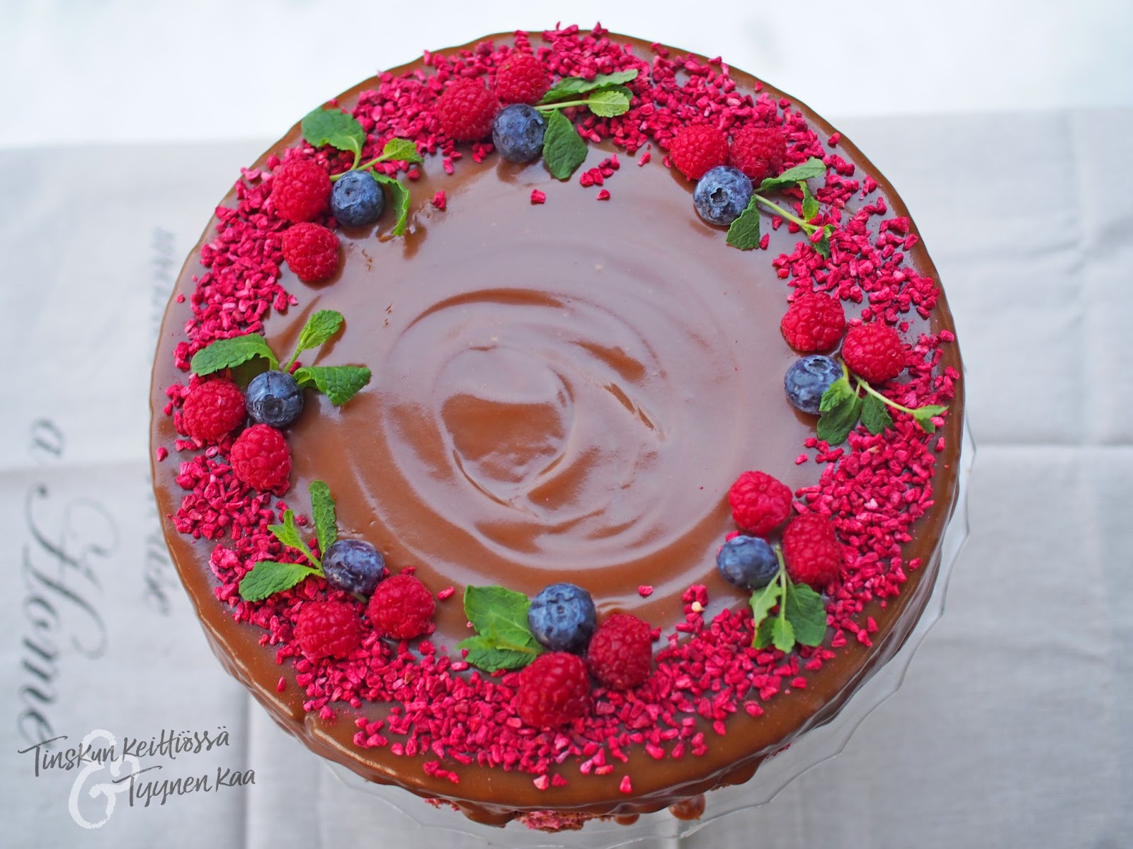 Suklainen vadelma-kinuskikakku ja paljastuksia Kätevästä | Tinskun ...