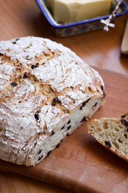 The Way to My Family's Heart: Rustic No-knead Bread (Original and Lemon ...