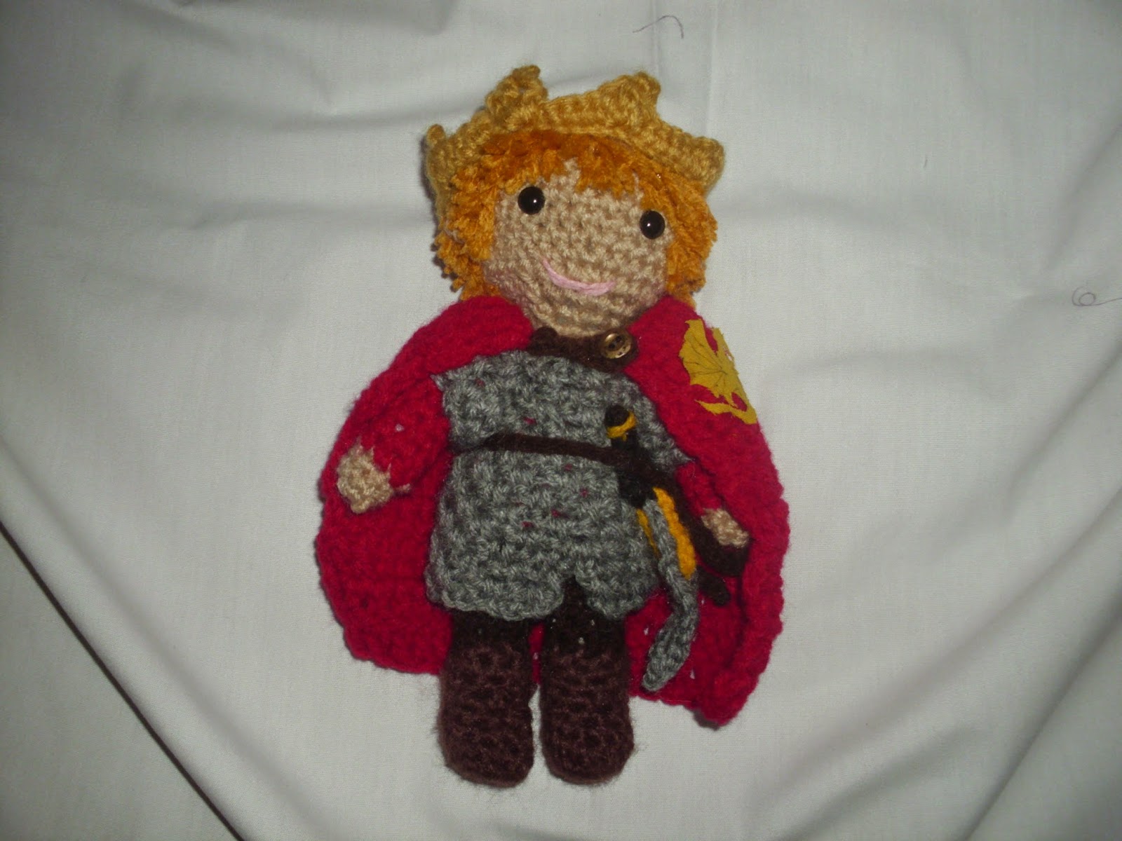 Traveling home: Free Merlin and Arthur Crochet patterns!!!