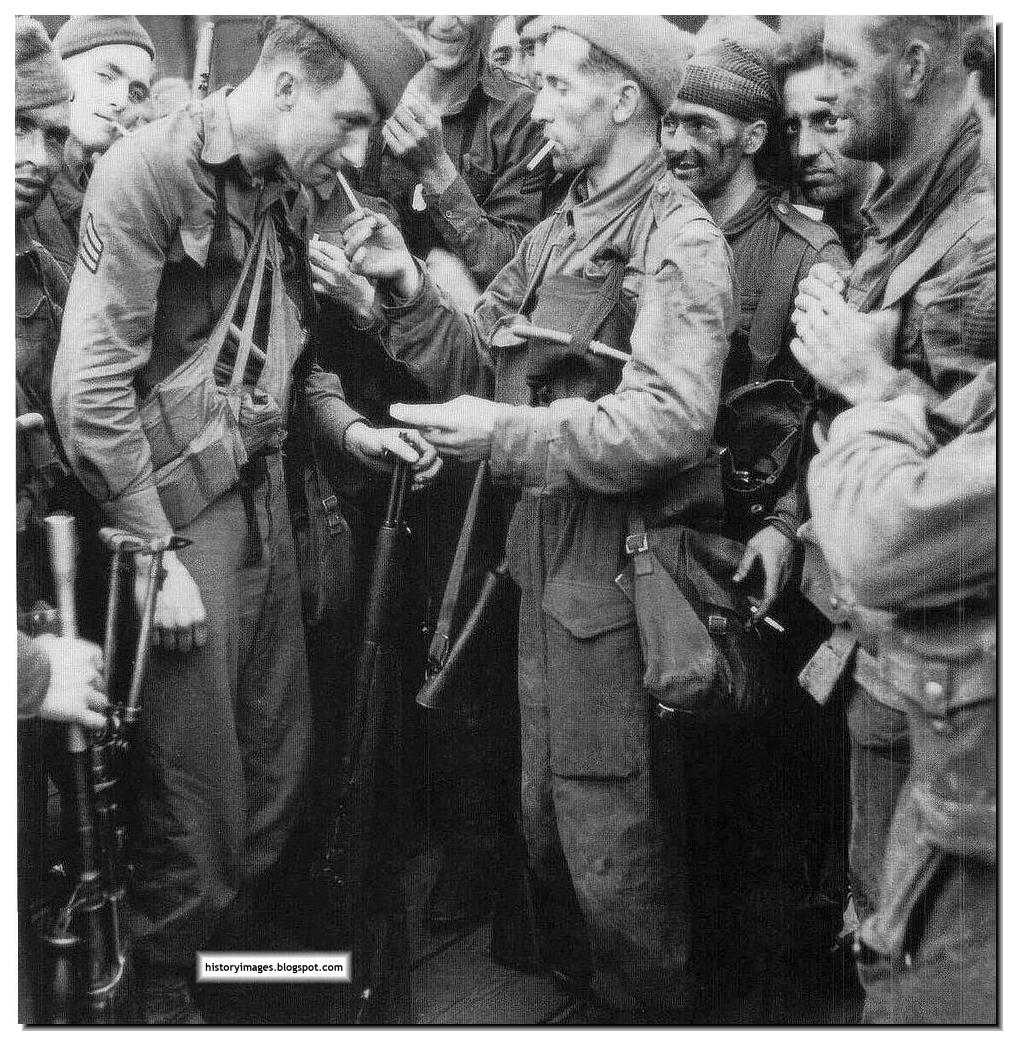 HISTORY IN IMAGES: Pictures Of War, History , WW2: DIEPPE RAID ...