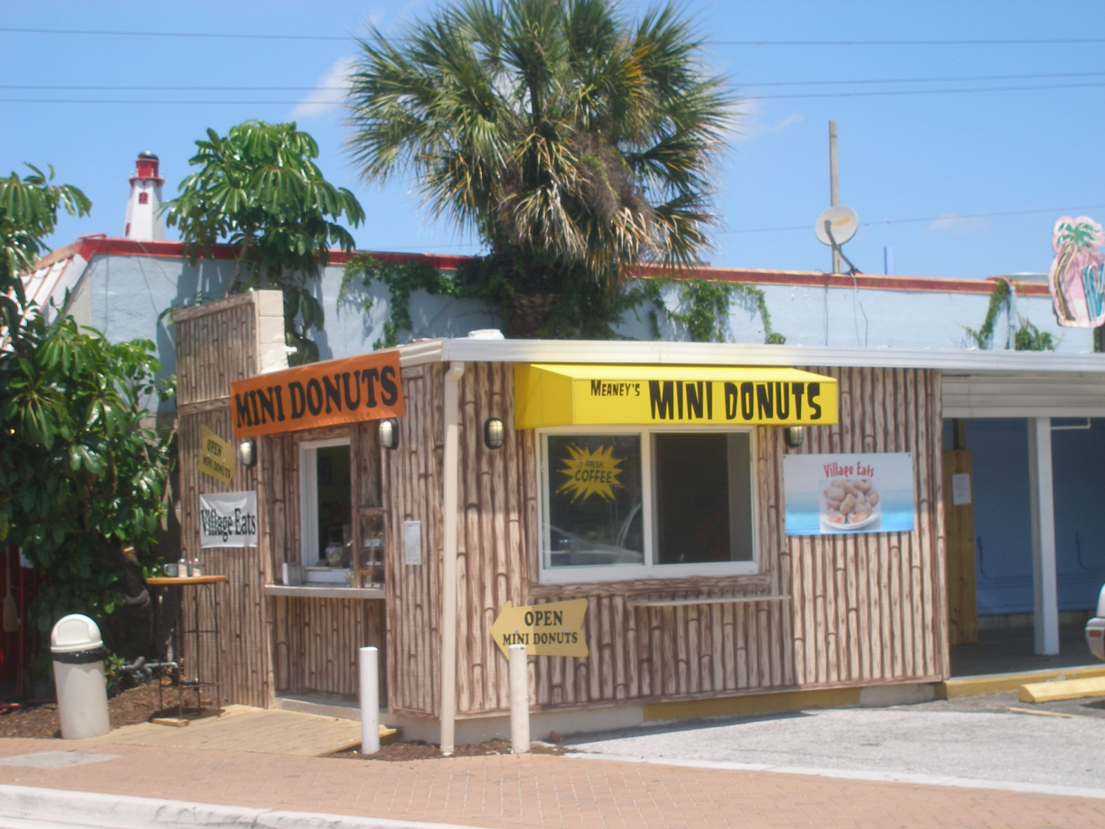 Report from the Florida Zone: Meaney's Mini Donuts