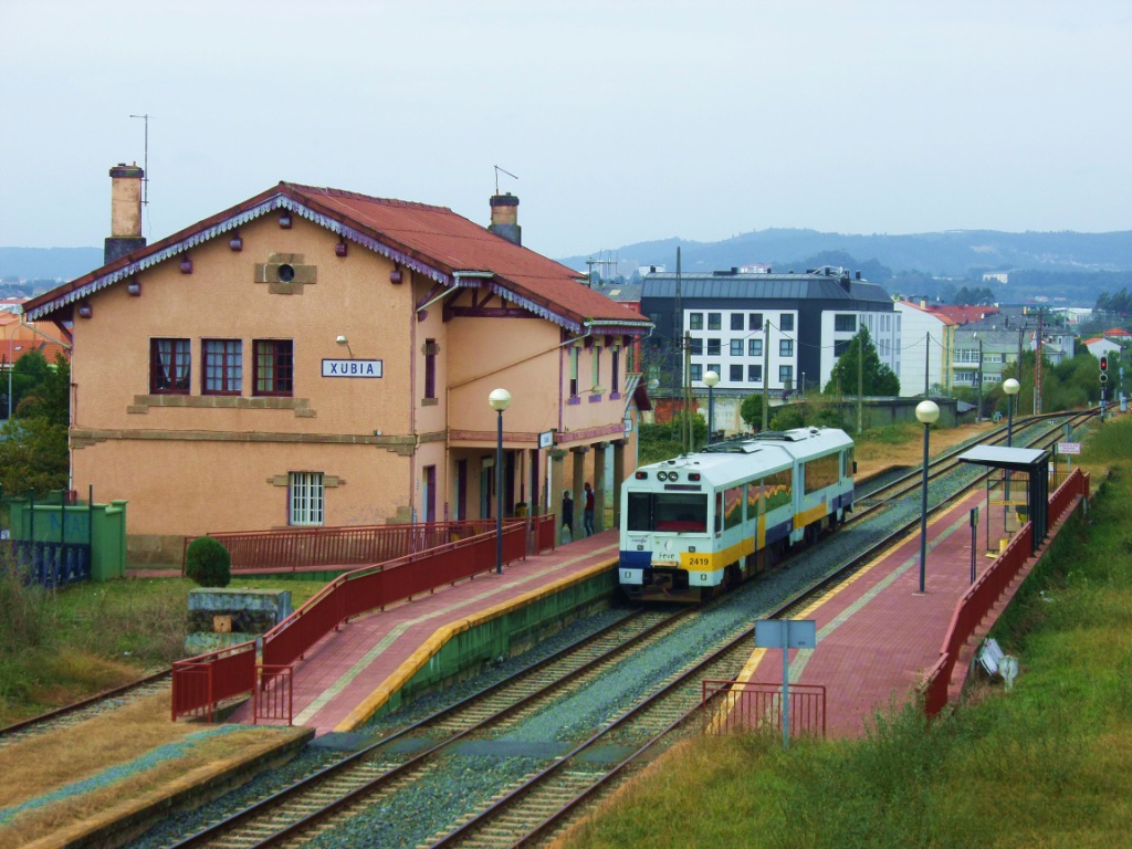 Rails sense fronteres: Unitat de tren Dièsel-Elèctrica sèrie 2400 ...