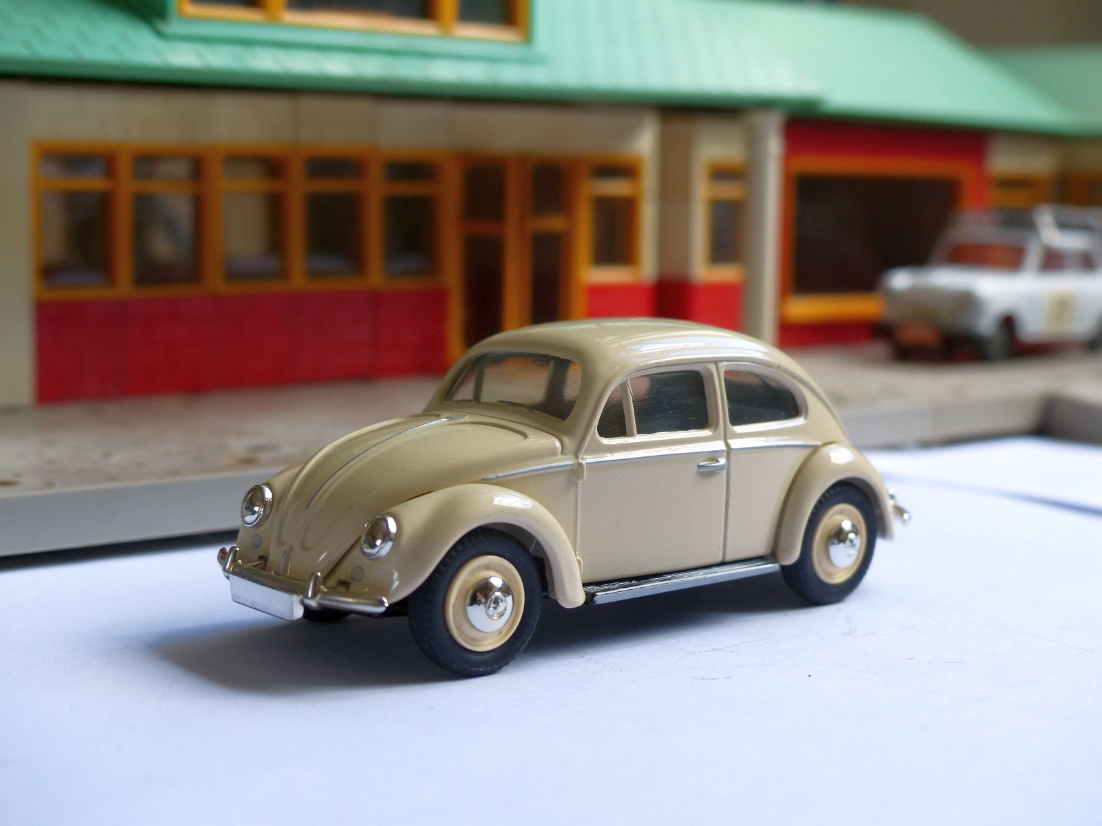 Vanguards 1996-99: 12000 VW Beetle beige