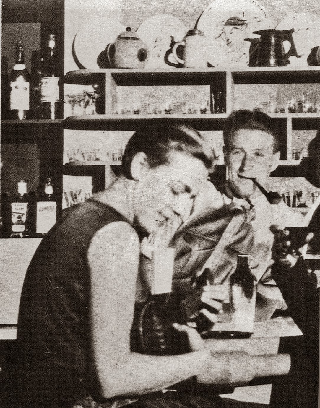 Simenon Simenon: SIMENON SIMENON. CHEZ GEORGES E TIGY: PARTY, NOTTI ...