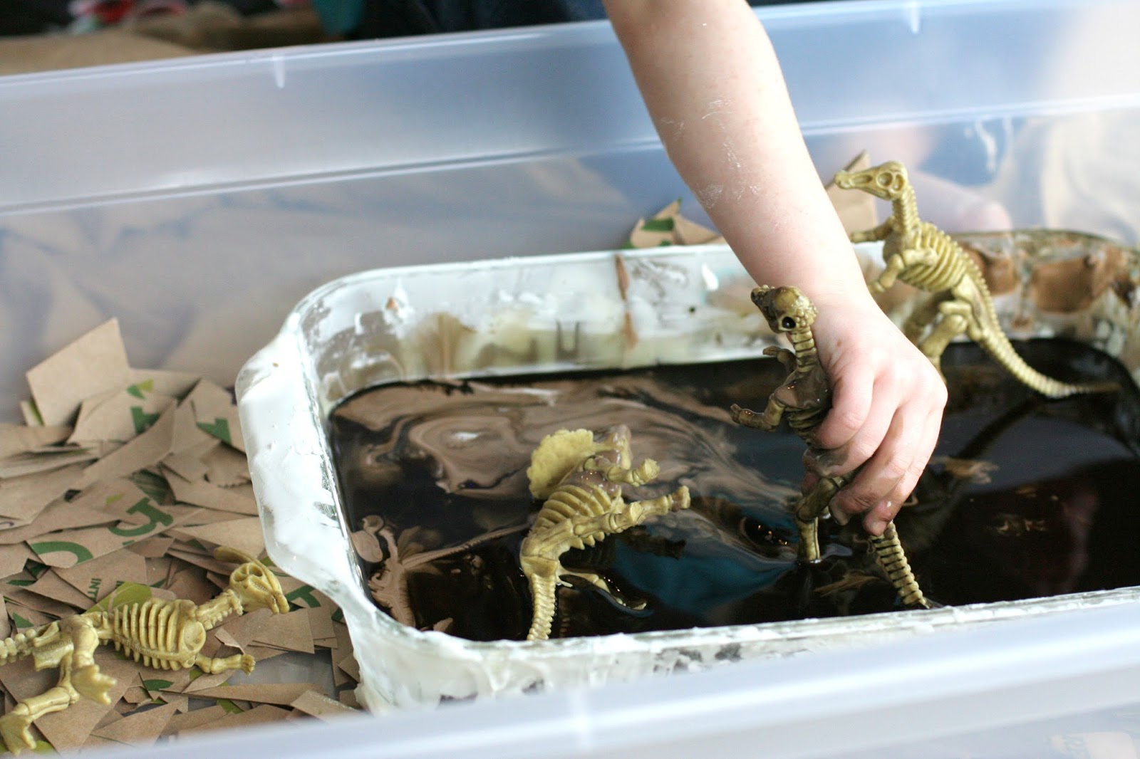 Simple Small Worlds: Dinosaurs and Sticky Mud