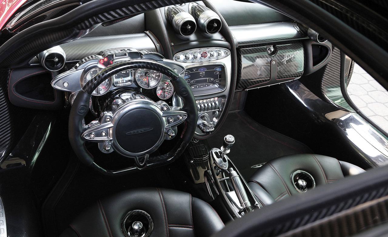 Pagani - Auto Car