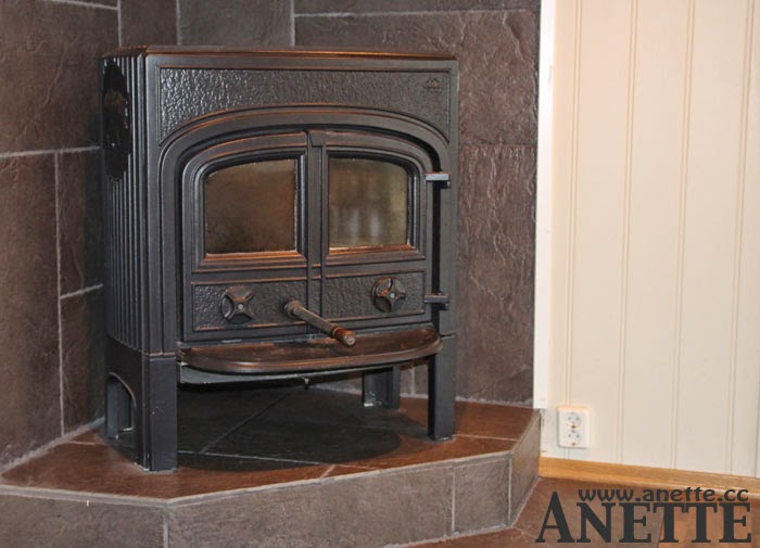 Anette: Oppussing; Ny vedovn