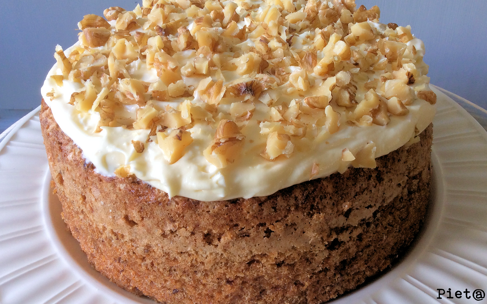 Pieta's hapjes: Worteltaart met walnoten van Ottolenghi