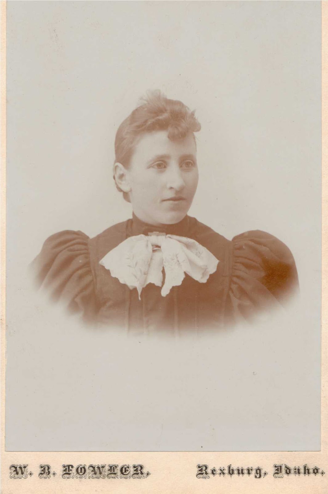 Leslie's family: Alice Elliott Stephens