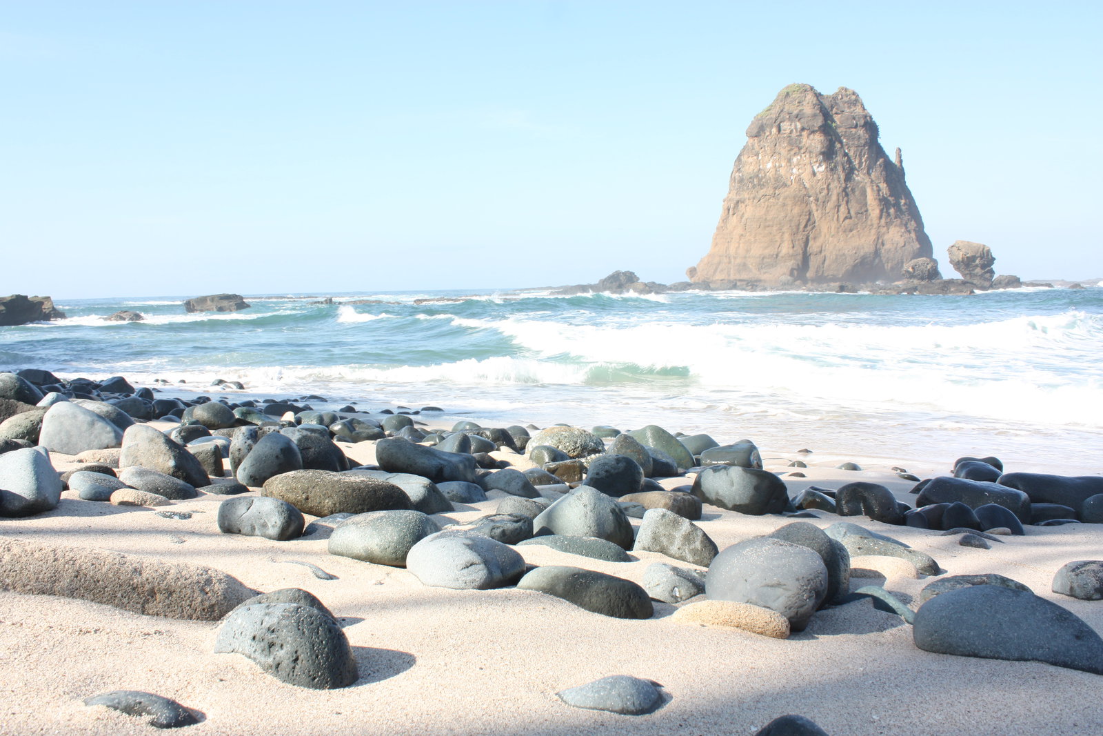 Pantai Papuma, Pantai Indah Di Pulau Jawa | Travelling Indonesia