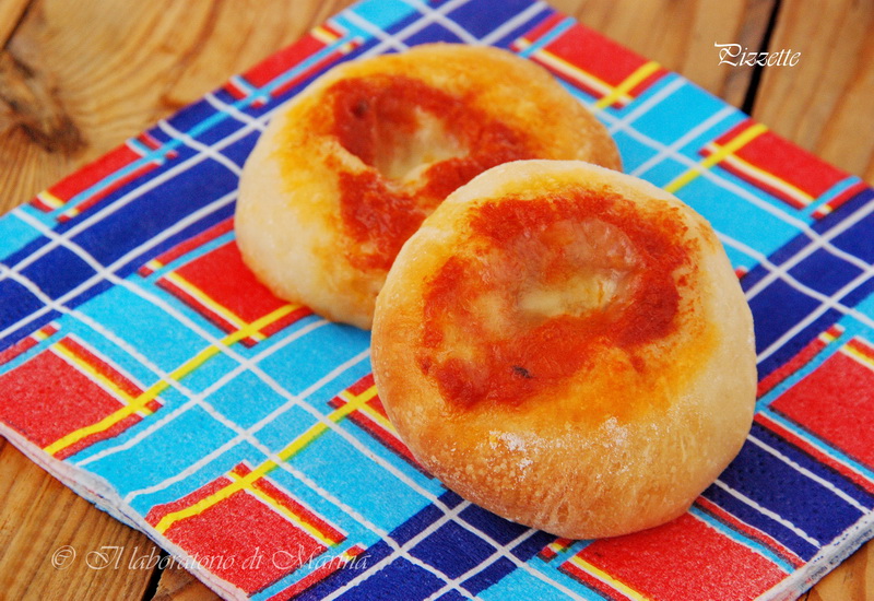 IL LABORATORIO DI MARINA: ΑΦΡΑΤΑ ΠΙΤΣΑΚΙΑ // PIZZETTE SOFFICI