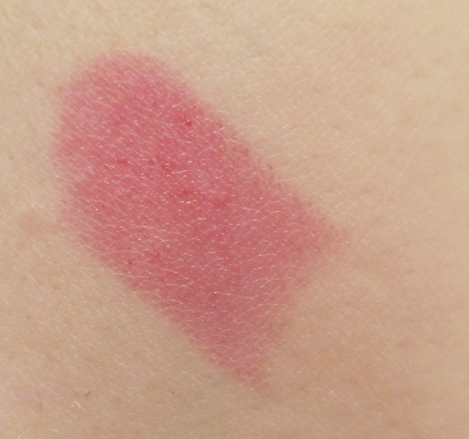 Movaline: Revlon ColorBurst Lip Butter Raspberry Pie Review & Swatches Movaline: Revlon ColorBurst Lip Butter Raspberry Pie Review & Swatches