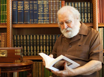 1Media.My: TS Prof Syed Muhammad Al-Attas: Hero Melayu Yang Berdebat ...