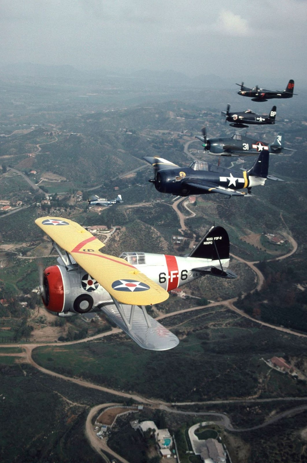 daily timewaster: Some airplane action